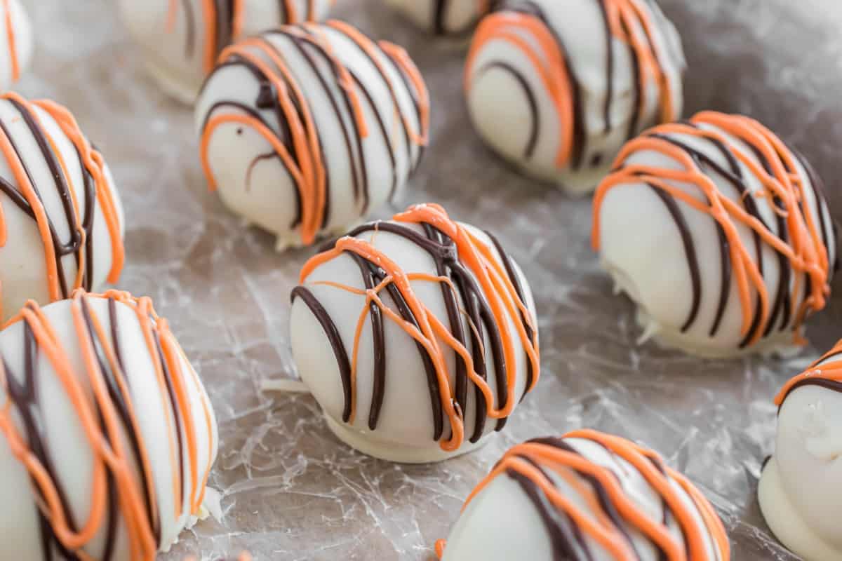 Easy Pumpkin Pie Truffles Recipe