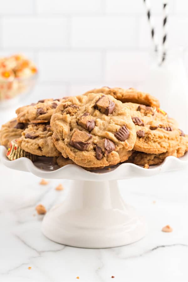 Reese's Peanut Butter Cup Cookies - Shugary Sweets