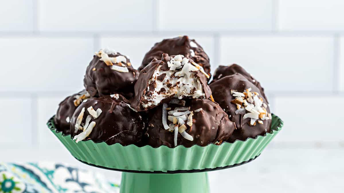 Coconut Truffles Recipe - Shugary Sweets