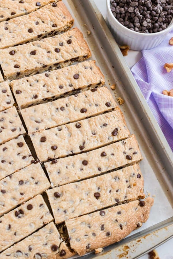 Chocolate Chip Walnut Shortbread Bars