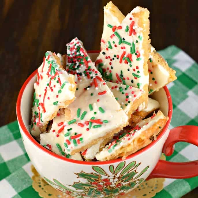 Christmas Crack Recipe - Easy Saltine Toffee Candy