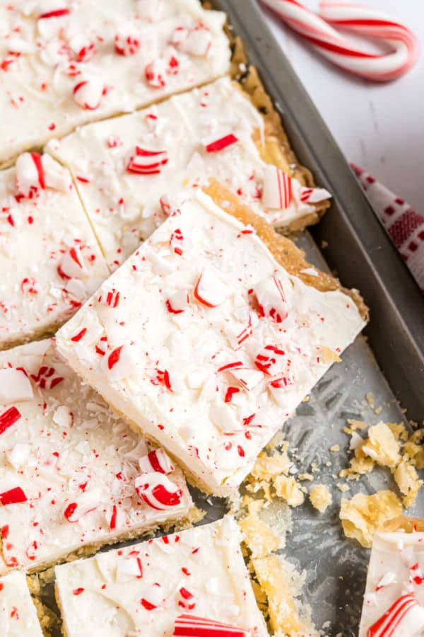 Peppermint Cracker Toffee