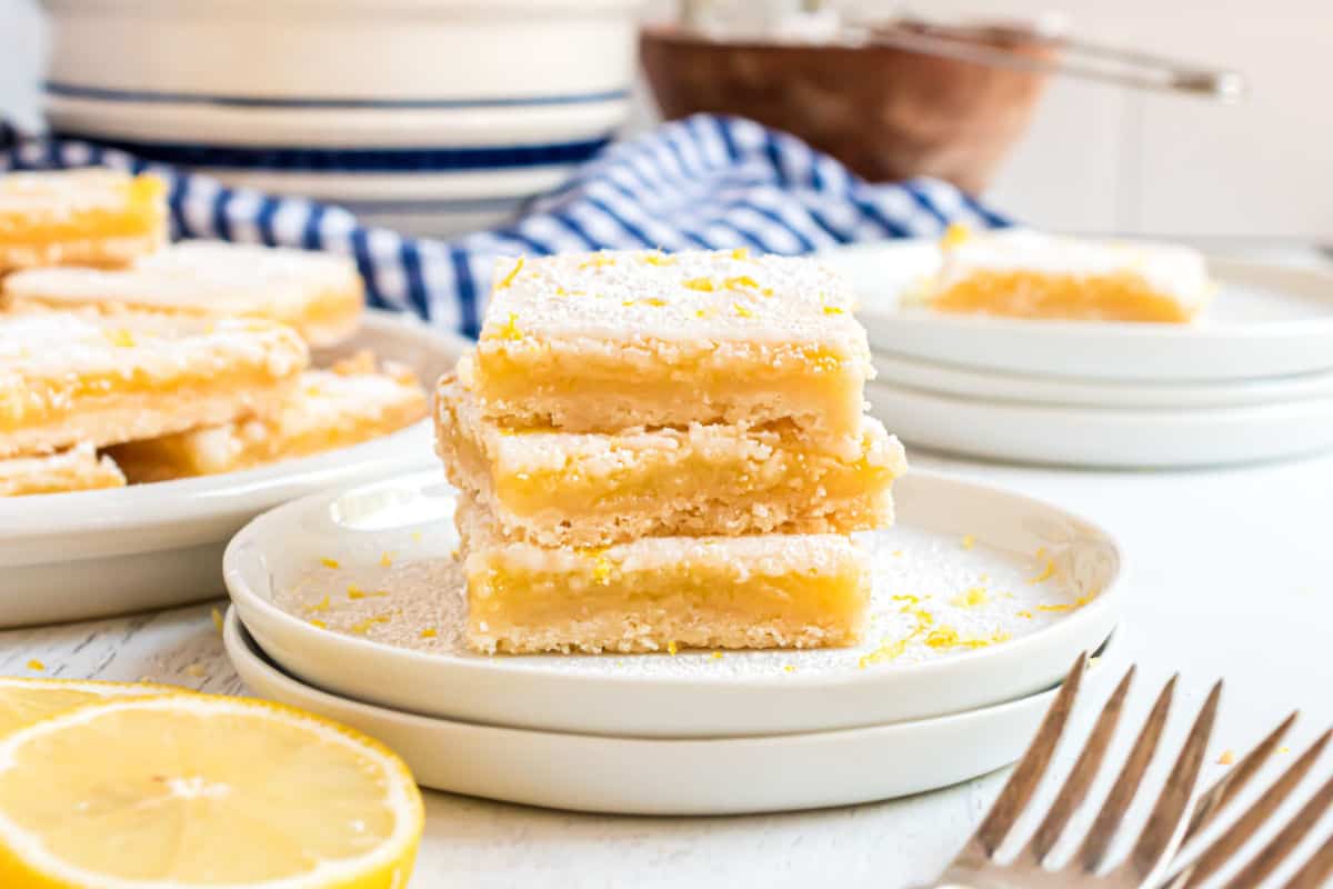 Lemon Bars Recipe - Shugary Sweets