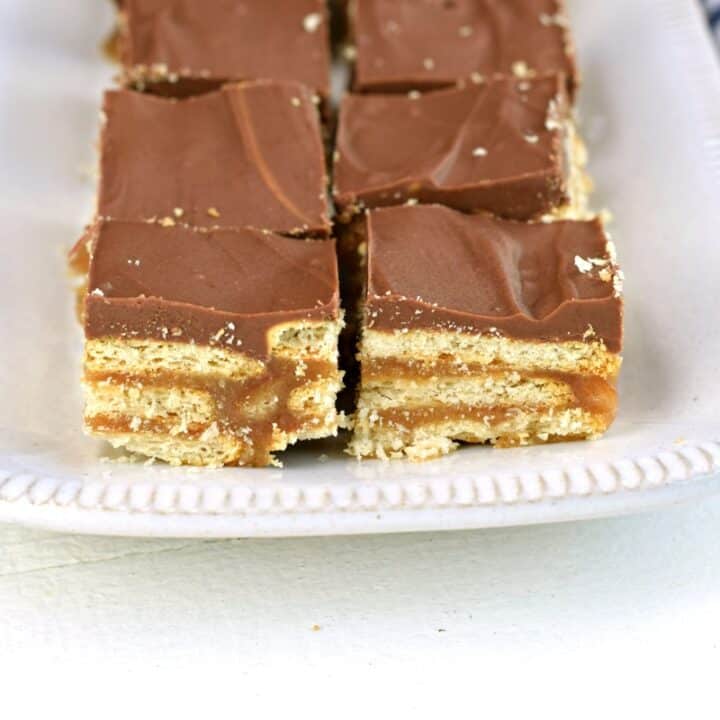 Caramel Club Cracker Bars Recipe - Shugary Sweets