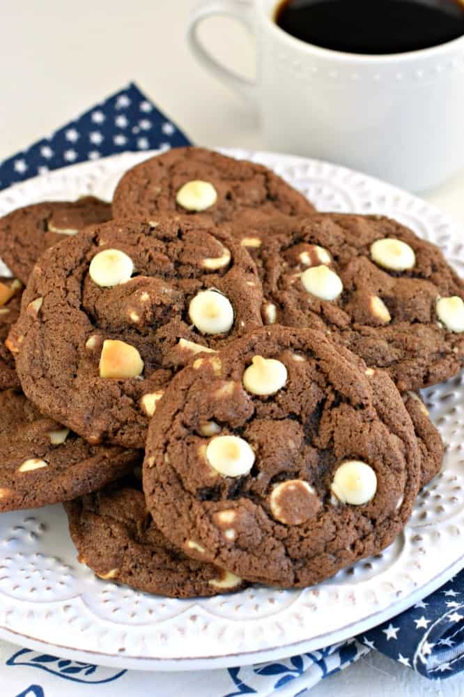 Chocolate Macadamia Cookies - Shugary Sweets