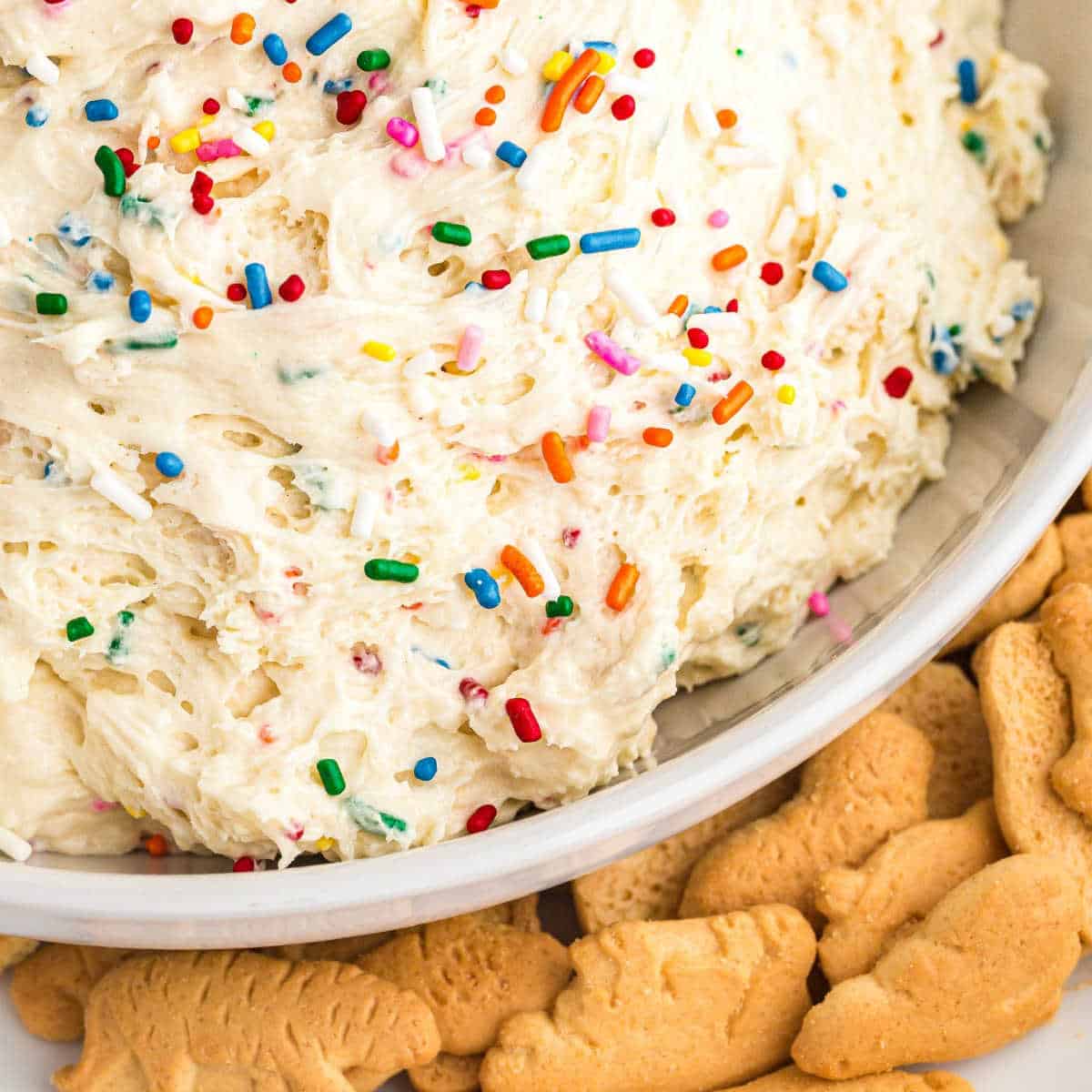 Funfetti Cake Batter Dip Recipe (No Bake)