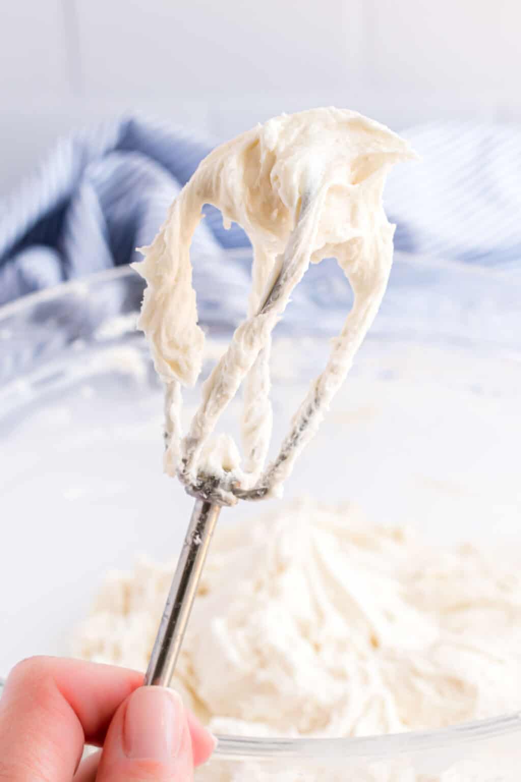 Homemade Vanilla Buttercream Frosting Recipe