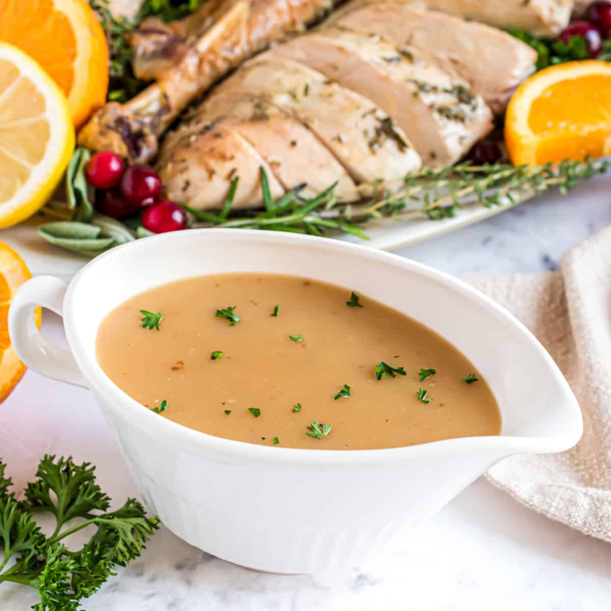 How To Make Turkey Gravy {Recipe} - Shugary Sweets