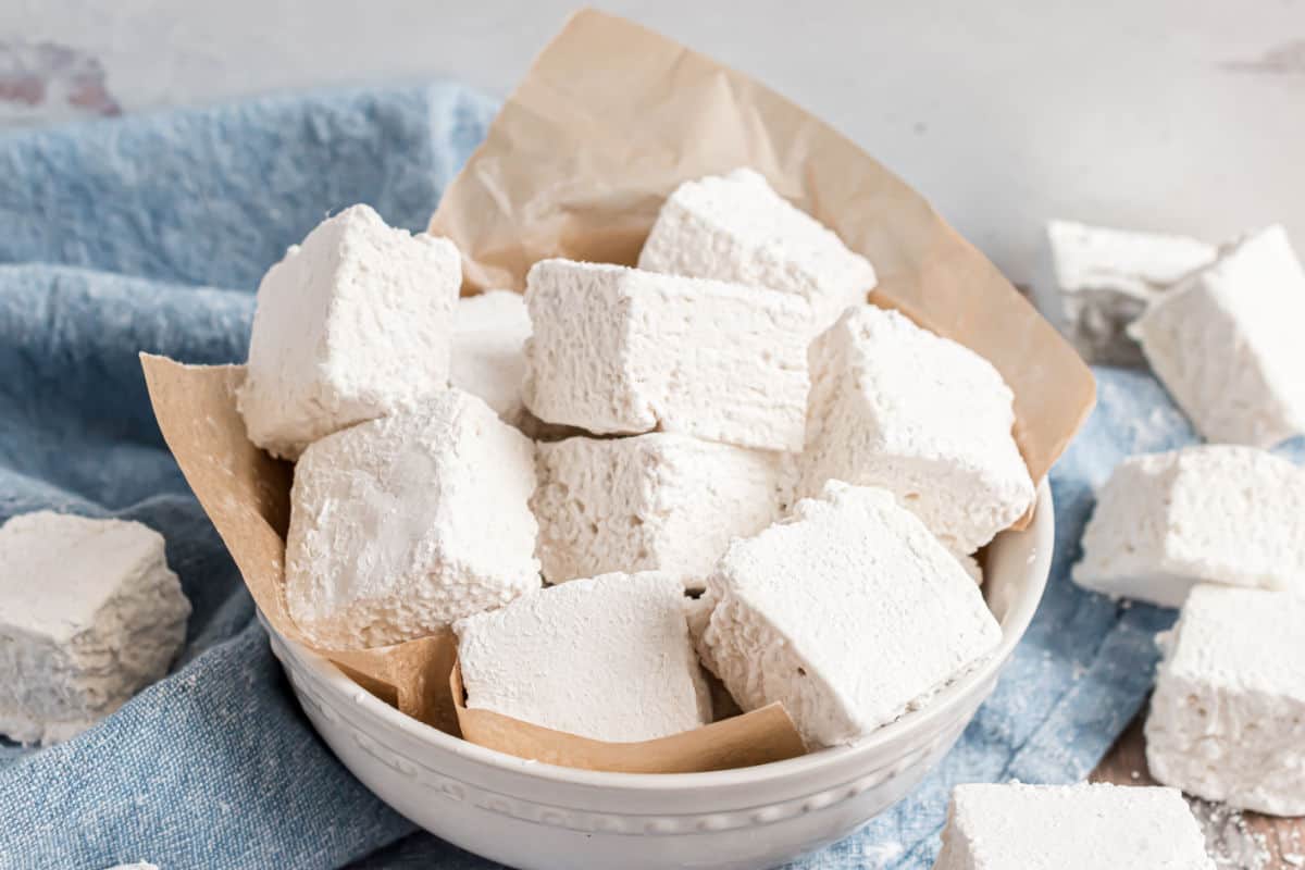 How to Make Homemade Marshmallows - Shugary Sweets