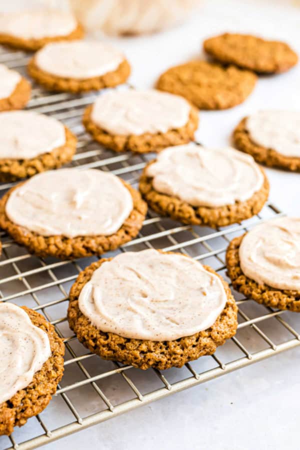 Chewy Iced Gingerbread Oatmeal Cookies
